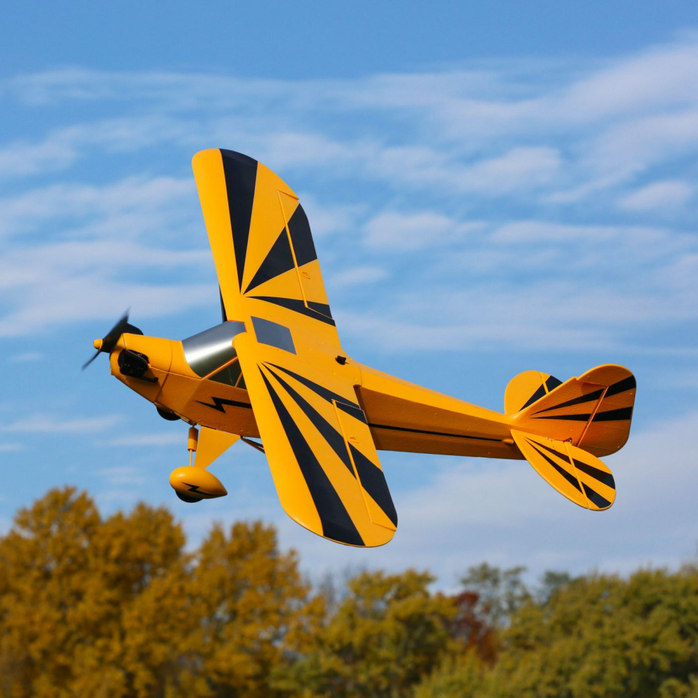 E-Flite Clipped Wing Cub 1.2m BNF Basic with AS3X and SAFE Selec - SamiRC